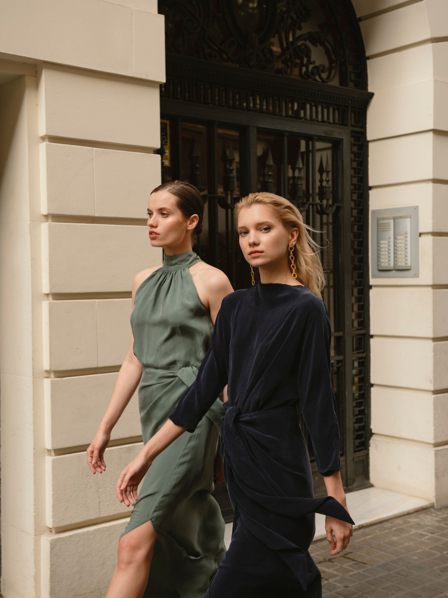 PERSONALIZE YOUR DRESS IN ANY COLOR – CRIS SERRA